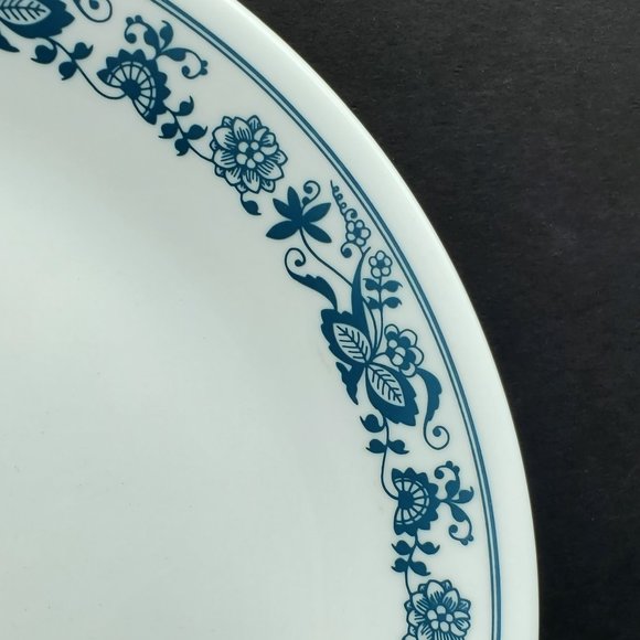 Corelle | Dining | Corelle Old Town Blue Dinner Plates Corning Blue ...